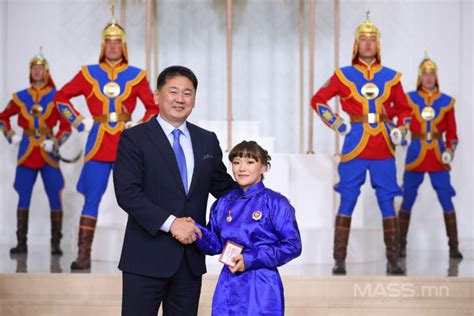 Бүгд Найрамдах Улс тунхагласны 98 жилийн ойг тохиолдуулан Монгол Улсын Ерөнхийлөгч Ухнаагийн