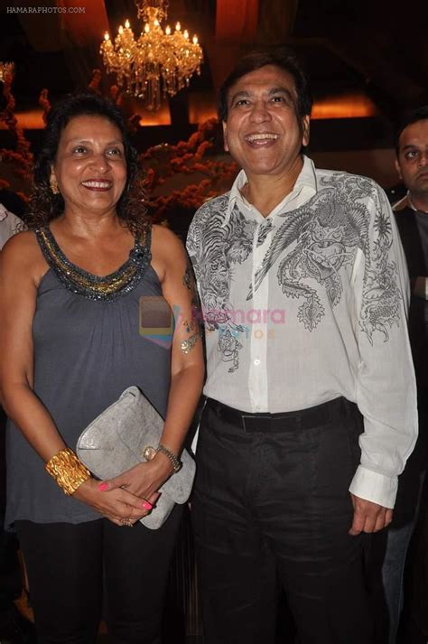 Naaz And Remu Javeri At 2nd Anniversary Of Estaa In Mumbai On 18th Oct 2011 2011 Launch Events