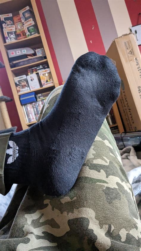 Stuck To My Feet After A Long Sweaty Day R Malefootgear