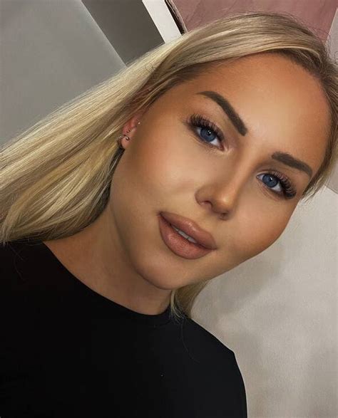 Cassaundra Kelly R Altblonde