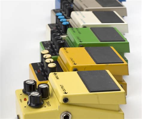 Buying Your First Guitar Fx Pedals Or Processor Part 1 Taaqademy
