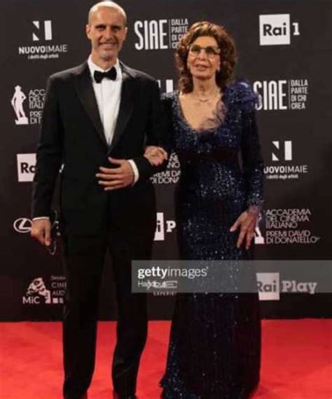 نگاه روز جدیدترین عکس سوفیا لورن در اسکار ایتالیا در کنار پسرش