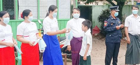 ပေါင်မြို့ရှိ အထက၊ အမကကျောင်းများနှင့် မုတ္တမစျေးတို့တွင် ကိုဗစ် ၁၉ ရောဂါကာကွယ်ရေး Mask များ ဖ