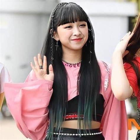 Biodata Dita Karang Secret Number Member Girlband Kpop Pertama Dari