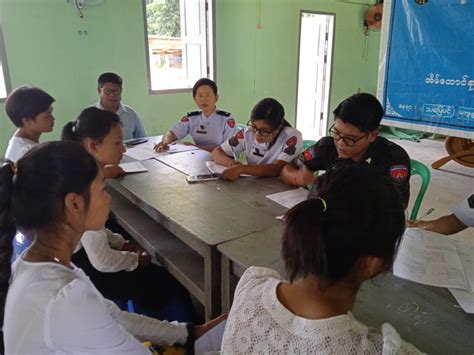 လယ်ဝေးမြို့နယ်၊ သပြေပင်ကျေးရွာ အခြေခံပညာအထက်တန်းကျောင်းတွင် နိုင်ငံသားစိစစ်ရေးကတ်ပြားများ နေ့ချင