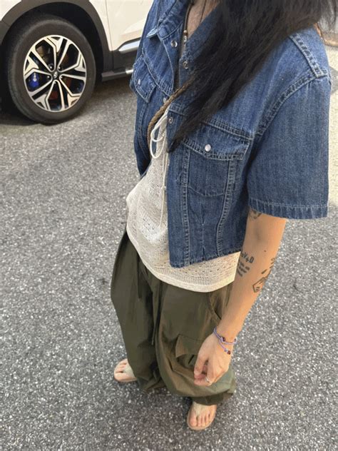 Shinsism Crop Denim Half Jacket
