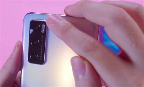 Perbedaan Spesifikasi Vivo V Dan Vivo V Se