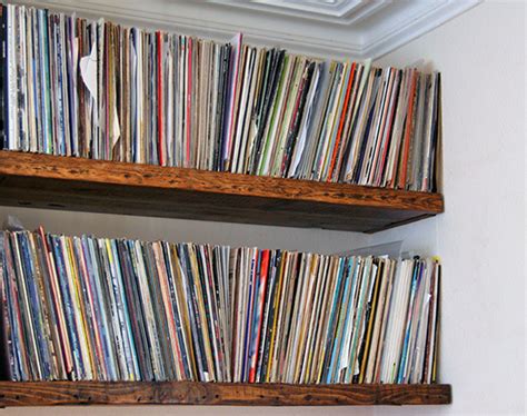 31 Magnificent Reclaimed Wood Shelves