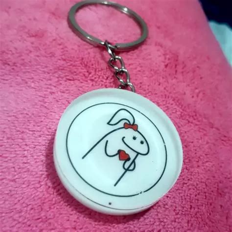 خرید و قیمت جاکلیدی و آویز کیف رزینی دستساز فانتزی طرح میقولی دختر قلب به دست از غرفه بی تا آرت