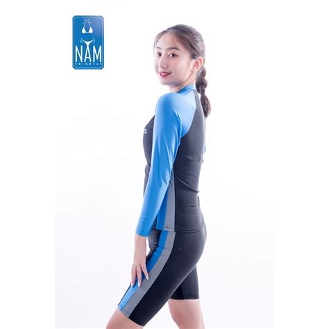 ชุดว่ายน้ำกันแดดทรงสปอร์ต ชายหญิงใส่ได้ แบบ2ชิ้น แขนยาว กางเกงขาสั้น สกีนsport ตรงอก Tbl 9919