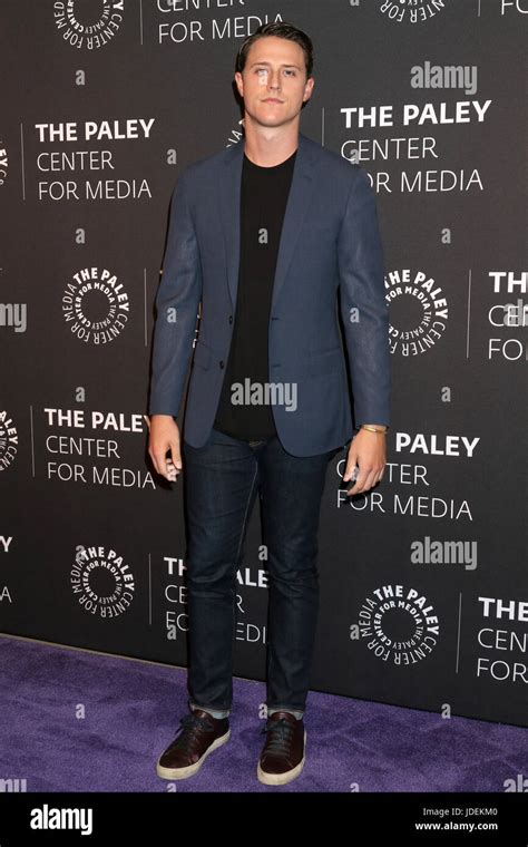 Dirty Dancing The New Abc Musical Event Premiere Arrivals