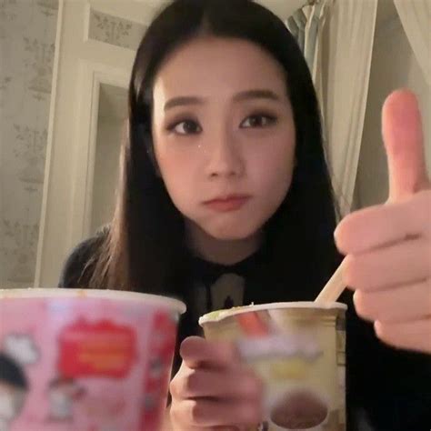Pin By 𝐿𝒾𝓁𝒾 ☆ On Happy Jisoo 103 Blackpink Jisoo Blackpink