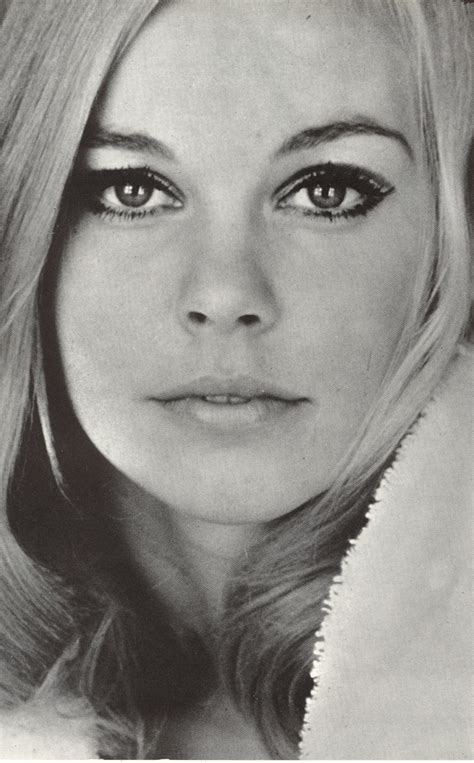 La Pin Up De La Semaine N°46 Ulla Lindström Lost In The Seventies