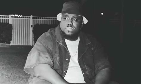 Rising Stars Meet Ivan L Voyage Mia Magazine Miami City Guide