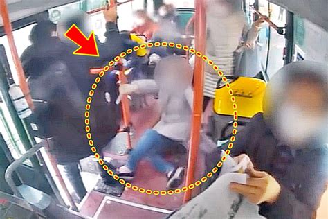 자동차 꼬우면 택시 타” 급출발에 넘어진 할머니 버스 기사 이런 망언 쏟았다