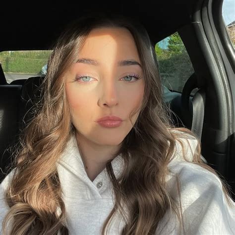 Ells Elldevos On Threads