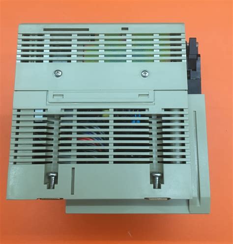 OMRON Sysmac C200HS CPU21 E Programmable Controller CPU Unit 100 120 200 240 VAC Daves