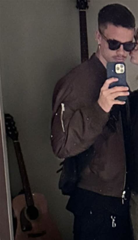 Сын Дэвида и Виктории Бекхэм спровоцировал слухи о новом романе