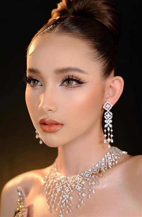 វ័យត្រឹម ១៣ ឆ្នាំ តែ កូនខ្មែរកាត់រុស្ស៊ី សូហ្វៀរ៉ា សម្រស់ពិតមិនធម្មតា Khmerload Cambodia