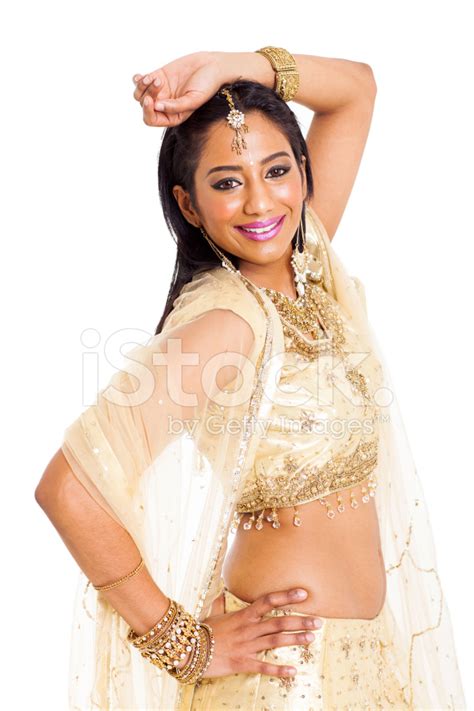 젊은 인도 여자 전통 의상 스톡 사진 로열티 프리 이미지 Freeimages