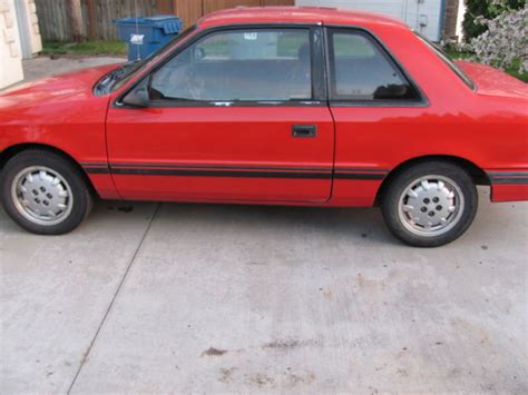 1987 DODGE SHADOW STARTS EASILY RUNS WELL NICE EXTERIOR INTERIOR