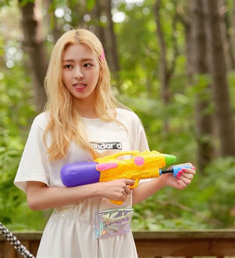 Itzy For Andar 2019 Summer Kpopping