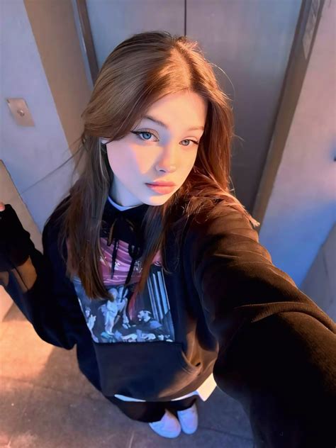 Chat With Daisy Enjoy Free Ai Character Roleplay Flowgpt Daisy Rp