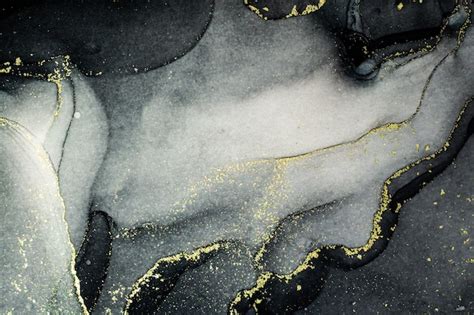 고해상도 배경 디자인을 위한 황금 줄무늬 액체 잉크 기술 텍스처가 있는 추상 밝은 빛나는 색상 유체 배경 손으로 그린 알코올 그림 프리미엄 사진