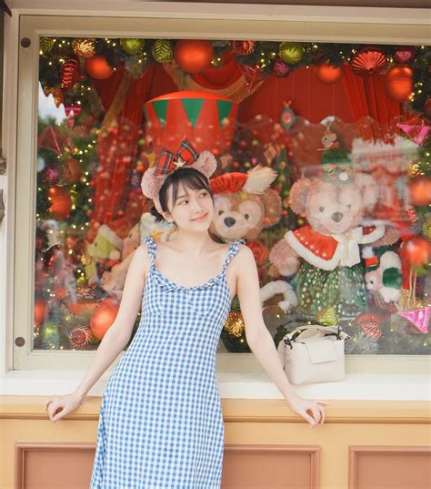 Alice 莉絲 🎂🎂🎂 筆記一下幸福的日子 什麼都能很快得到的時代 反而忘記世上總有些東西是需要等待的 該開花的時候自然就會開了 Instagram