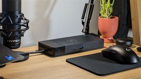 Dell Thunderbolt Dock Wd Tb Review A Dell Ightful Docking Station Laptop Mag