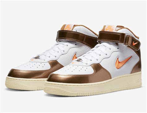 The Nike Air Force 1 Mid ‘ale Brown Pays Homage To Classic Shoeboxes