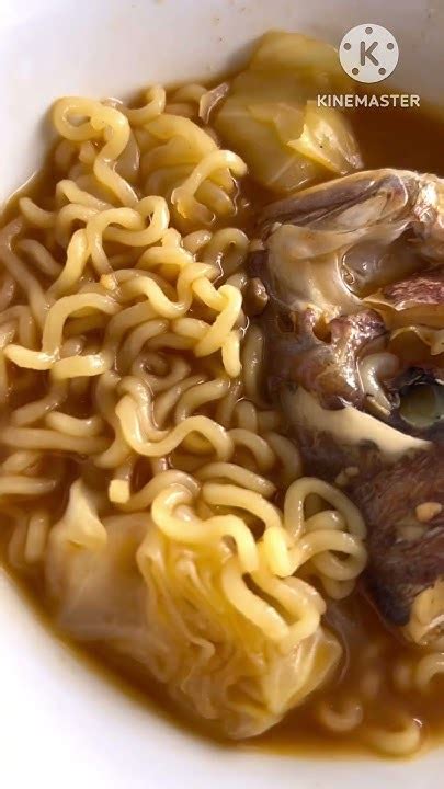 참돔라면 고급라면 해물라면 1차 생선넣고 끓인후 2차 면을 투입 충분히 끓여주세요🧡 Youtube