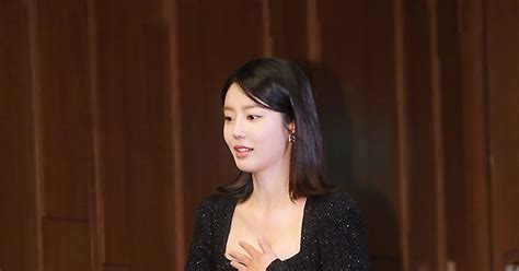 [td포토] 문희 짧아도 너무 짧은 초미니