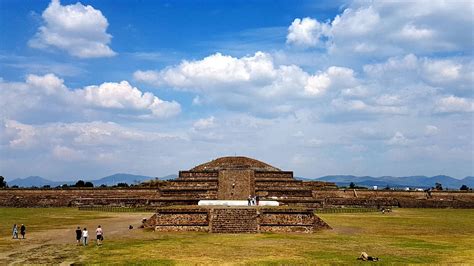 Zona Arqueológica De Teotihuacán