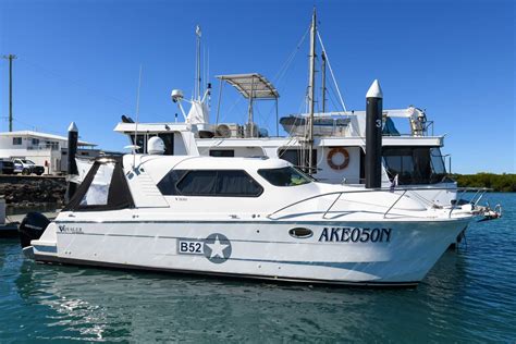 Voyager V930 Sports Cruiser Power Catamaran Power Boats Boat For