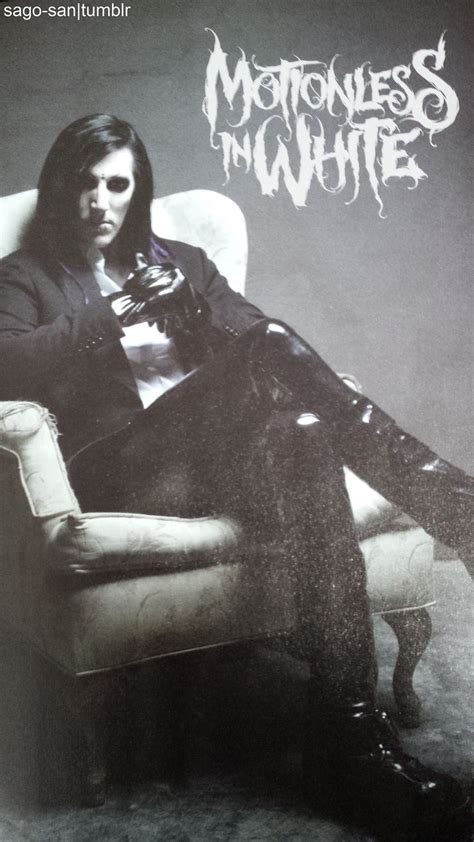 Chris Motionless Motionless In White He Looks So Hot Right Here Wow Motionless In