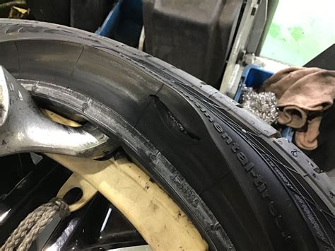 10000印刷 車 縁石 乗り上げ 無傷 154017 車 縁石 乗り上げ 無傷 Kabegamiquzqqh