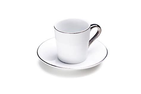 은색 손잡이와 접시가있는 흰색 빈 세라믹 컵 흰색에 고립 됨 0명에 대한 스톡 사진 및 기타 이미지 0명 개체 그룹