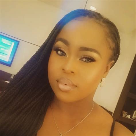 Give Me Caption🤭🤭