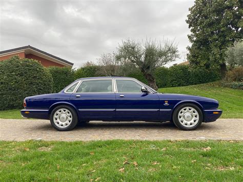 Daimler Super V LWB For Sale PASSIONE CLASSICA