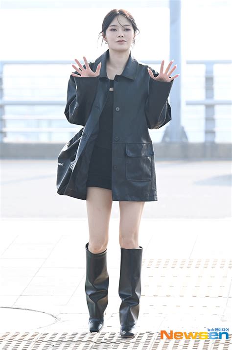 피프티피프티 키나 ‘골든디스크 With 만디리 향하며 포토엔hd 뉴스인코리아