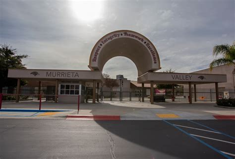 Murrieta Valley High Employee Tests Negative For Coronavirus Press