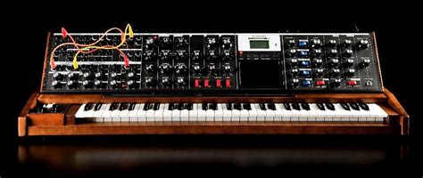 Moog Discontinues Minimoog Voyager XL Synthesizer