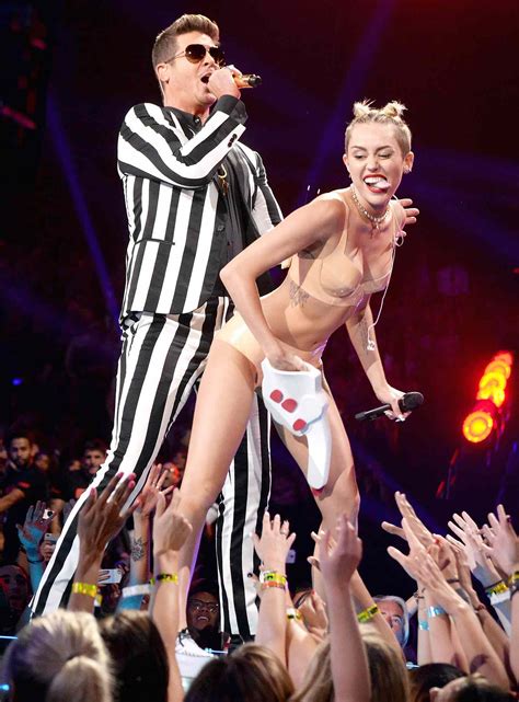 The Most Memorable Moments In Awards Show History