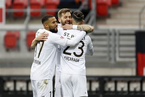 „ist Bewegung Drin Abschied Von Trio Kyereh Burgstaller Und Paqarada