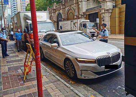 警打擊西九龍交通違例 單日發逾6千張告票拖走34車 Oncc 東網 Line Today