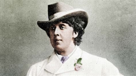 Adventures In Gay History With Oscar Wilde