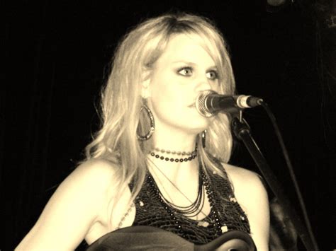 Erin James Music Erin James Industry Showcase Rockin The Rutledge