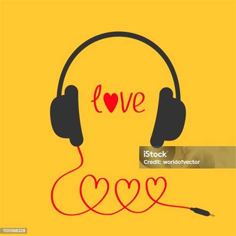 3 개의 하트 모양의 헤드폰 및 레드 코드 단어 사랑 평면 디자인 아이콘입니다 노란색 배경 개체 그룹에 대한 스톡 벡터 아트 및 기타 이미지 Istock