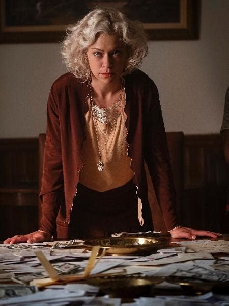 Perry Mason Na Hbo Tatiana Maslany Não Fazia Ideia De Quem Era Perry